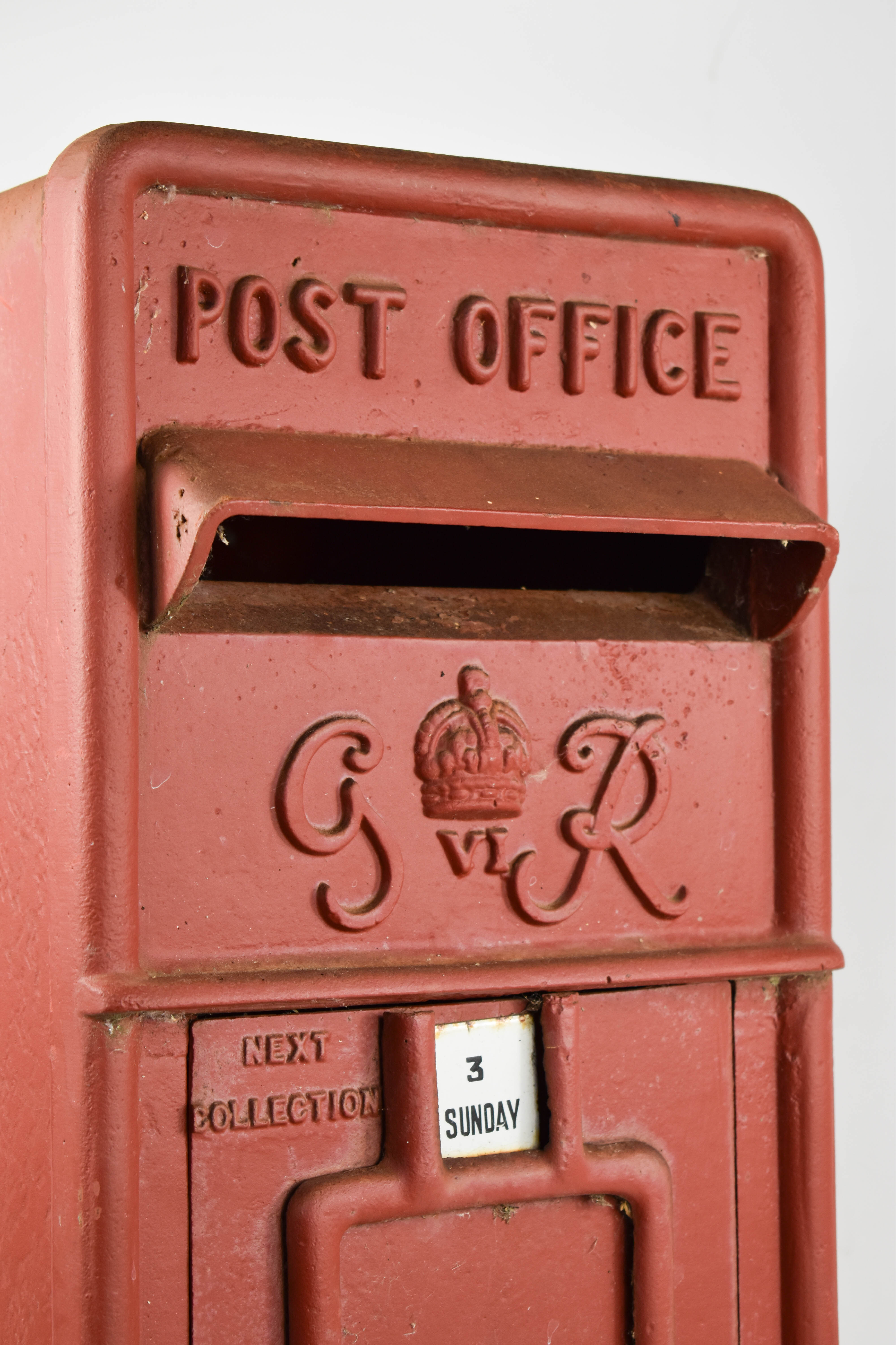 Lot 148 - A George VI GPO red pole-mounted cast iron